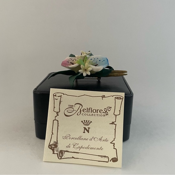 Capodimonte | Jewelry | Belfiore Capodimonte Flower Brooch Coa New In ...